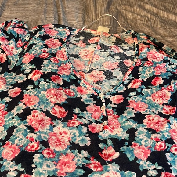 h.i.p. | Tops | Pretty Tunic With Buttons | Poshmark